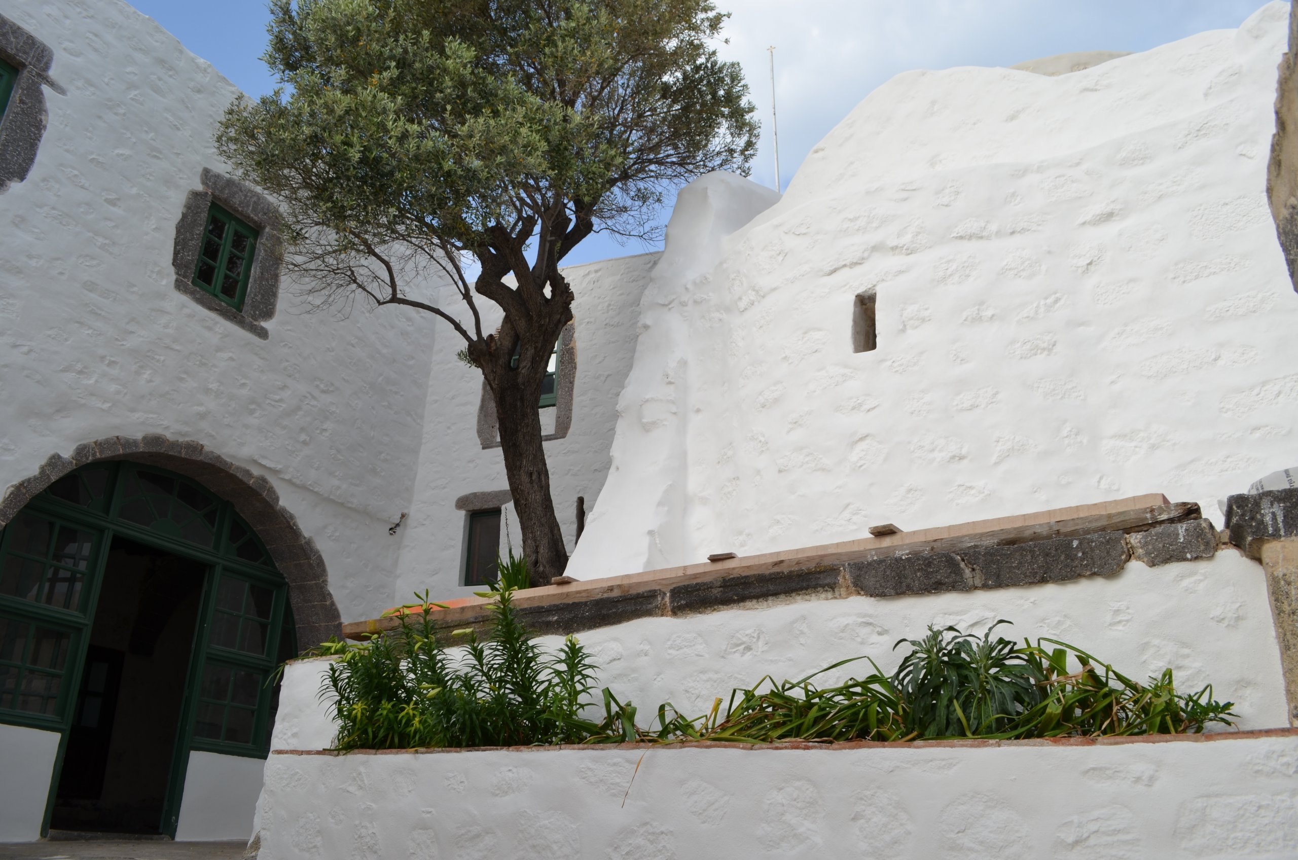 Ι.Μ. ΑΠΟΚΑΛΥΨΕΩΣ ΑΓΙΟΥ ΙΩΑΝΝΗ ΘΕΟΛΟΓΟΥ ΠΑΤΜΟΥ - Dalkafouki Oikos